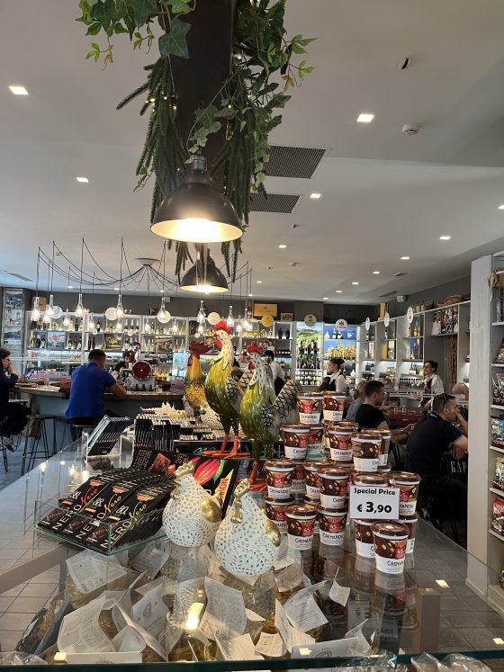 Luxury Experience: A Guide to Shopping Designer Brands in Milan » Girl ...